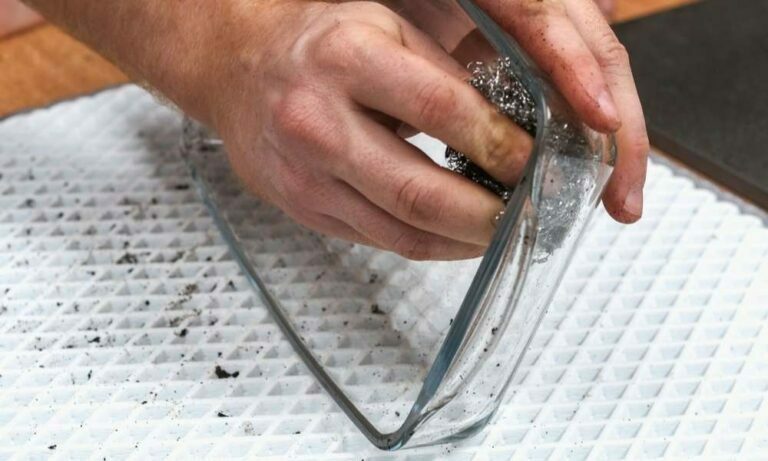 How To Remove Rust From Glassware Easy Tips!