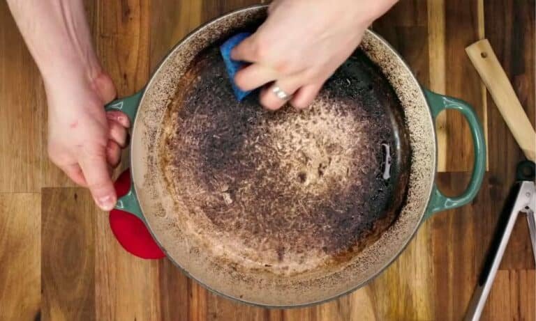 How To Clean A Dutch Oven Pot | Home Artic
